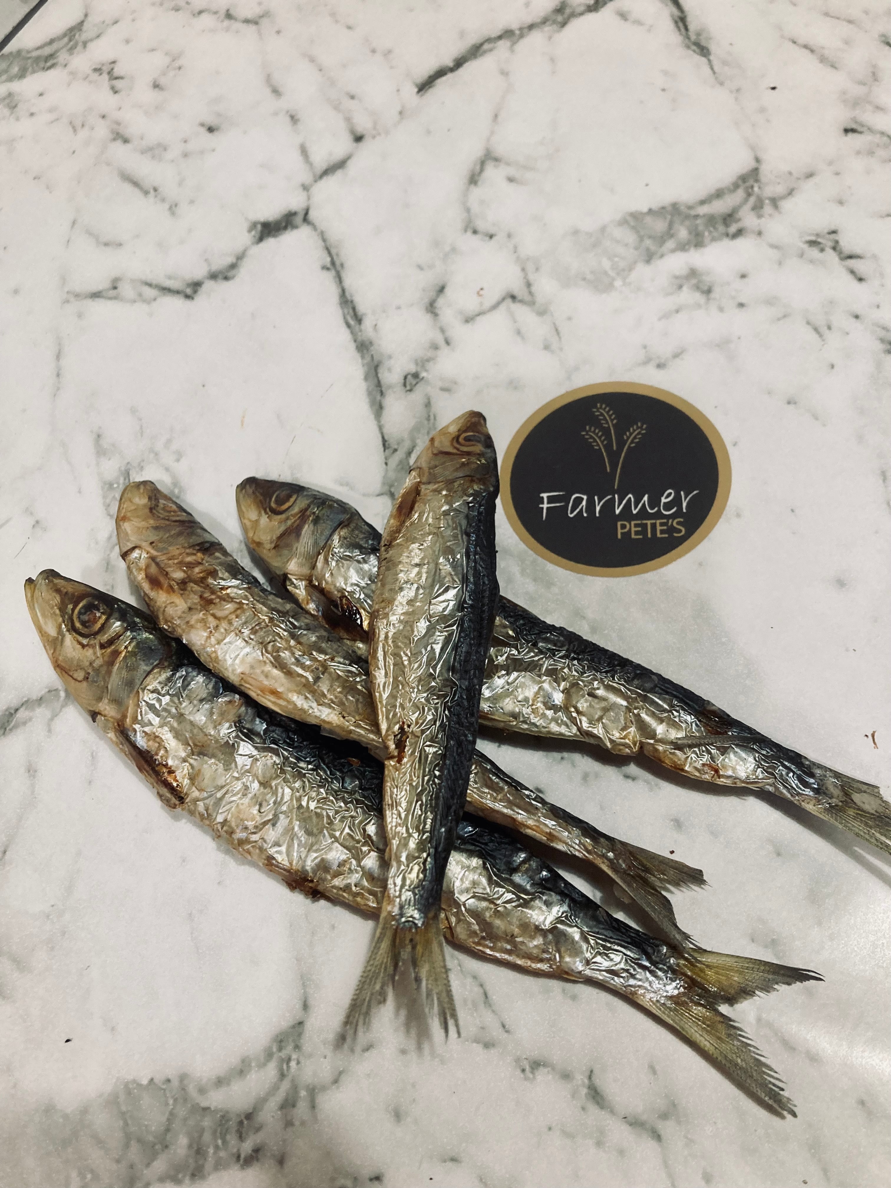 Pilchards Dog Food Meal Topper Fish Treats – Farmer Pete's