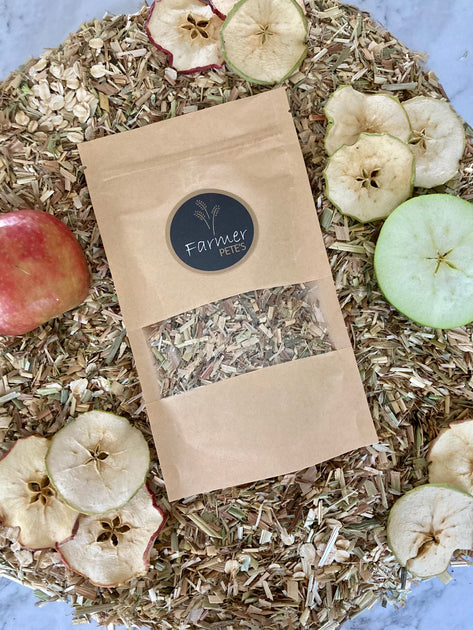 Apple Pie Chaff Sprinkles by Farmer Pete's | Rabbit Treats & Fussy Eaters