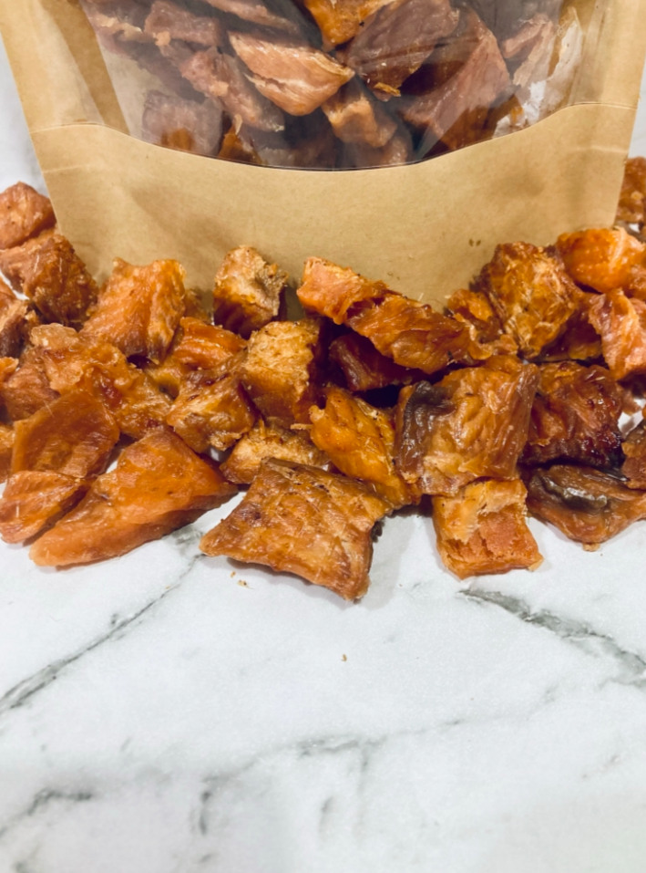 Salmon Bite Treats for Dogs, A Tasty Dried Fish Doggy Treat – Farmer Pete's